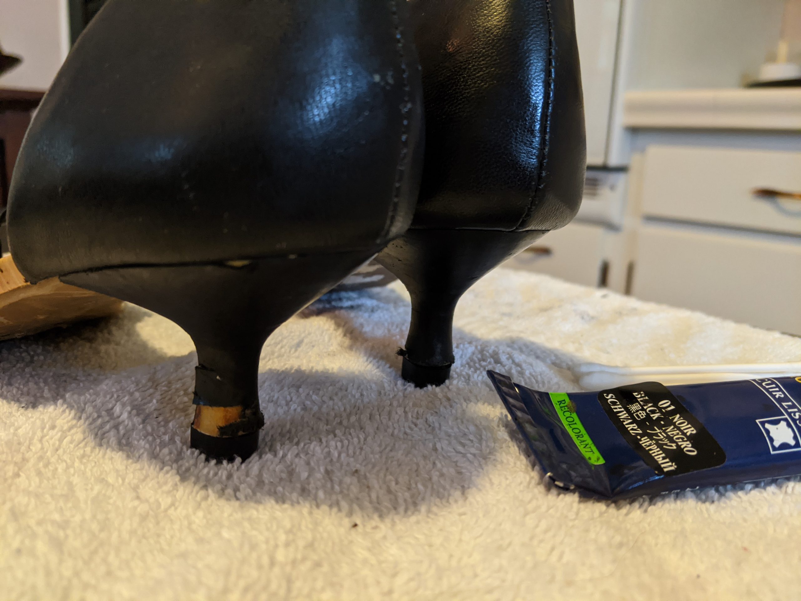 How to take care of your leather high heels (and fix stuck heel tips ...